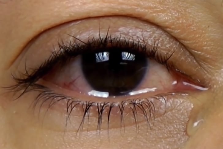 Contrataram Uma Senhora De Idade Para Limpar Uma Mans o Quando Ela 